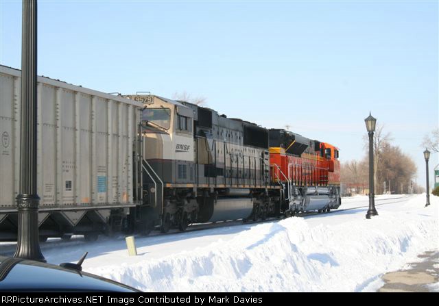 BNSF 9579 + 9138